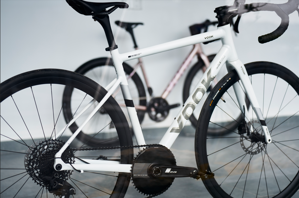 7.8kg VOOK ONE 2.0 Lightweight Road Bike UCI Approved – VOOK BIKES